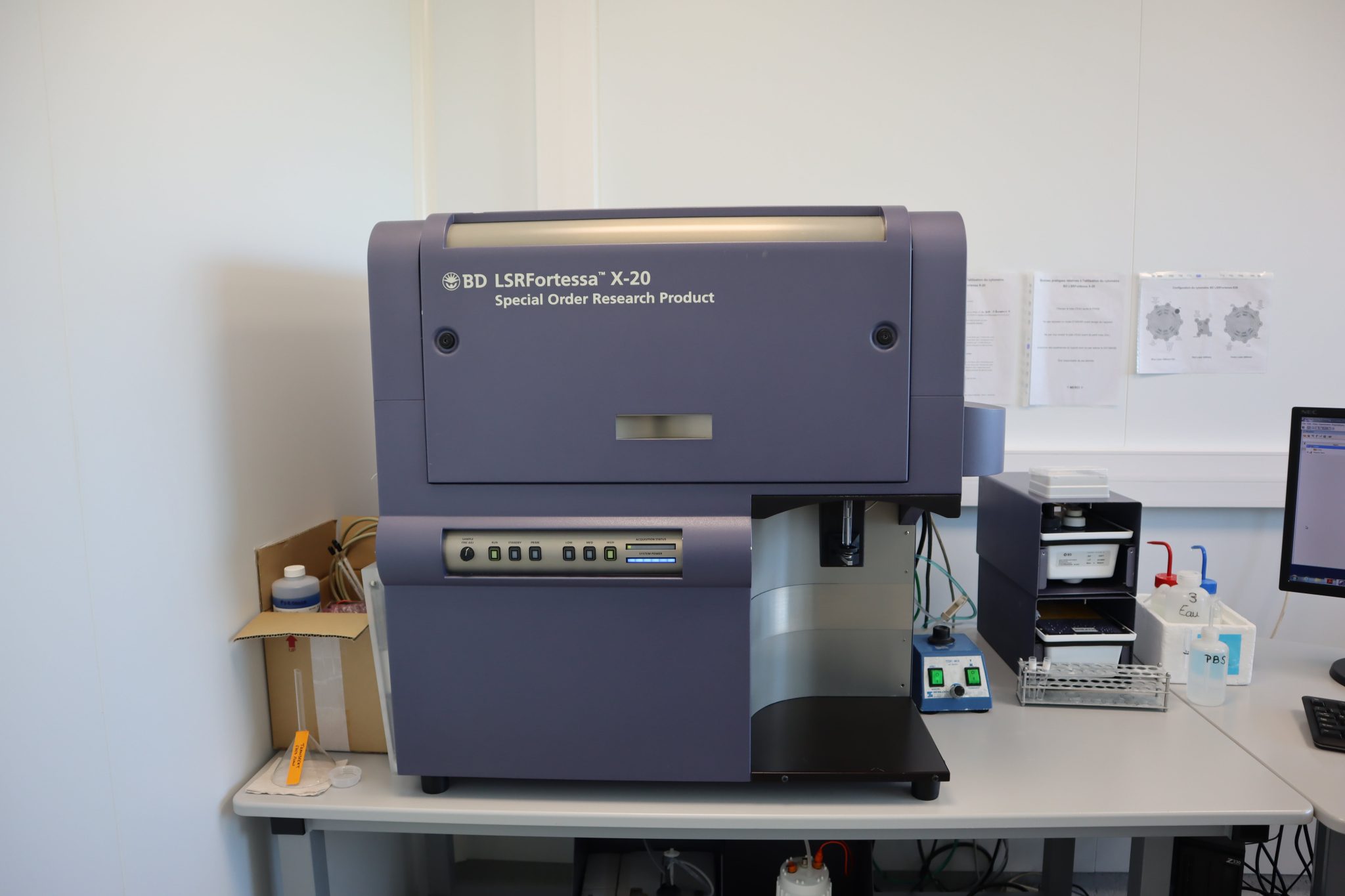 BD LSRFortessa X-20 Cell Analyzer – Bionoveo